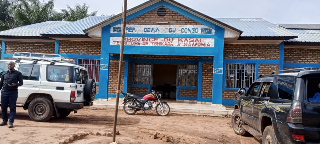 Kasaï : Des têtes d'érosions menacent d'engloutir quelques bureaux ...
