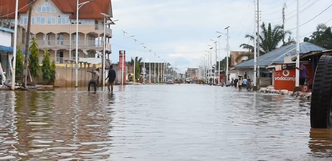 RDC : l'inquiétante crue des eaux du lac Tanganyika cause plusieurs ...